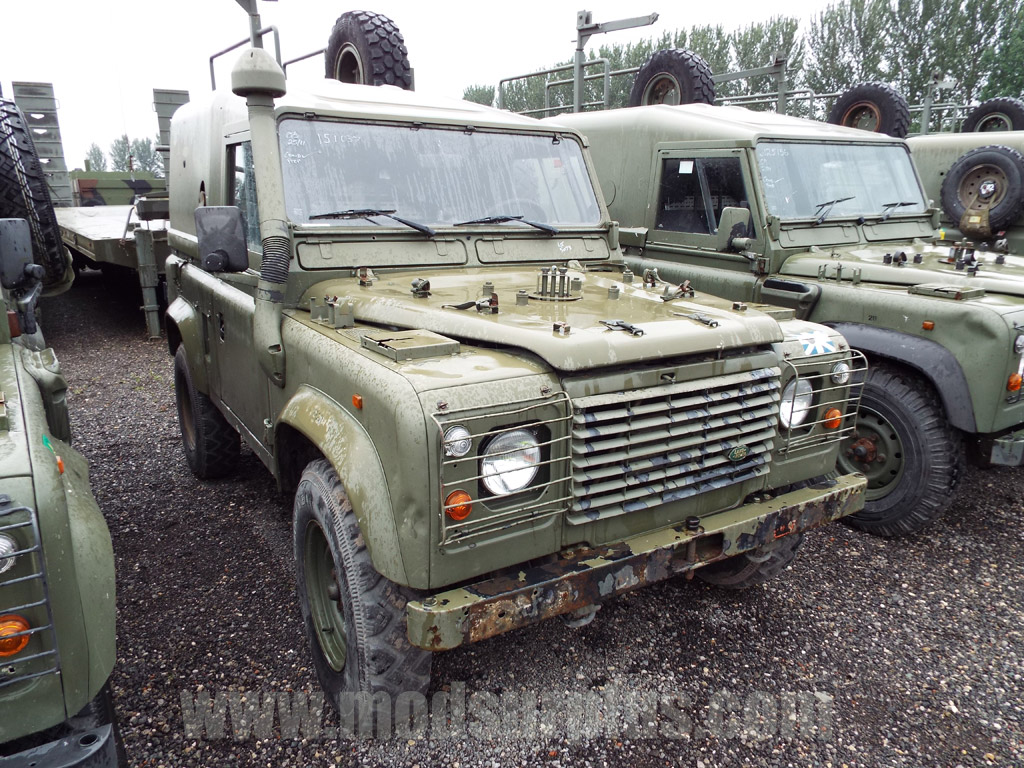 Land Rover Defender 90 Wolf LHD Hard Top (Remus) - 5078 - Military ...